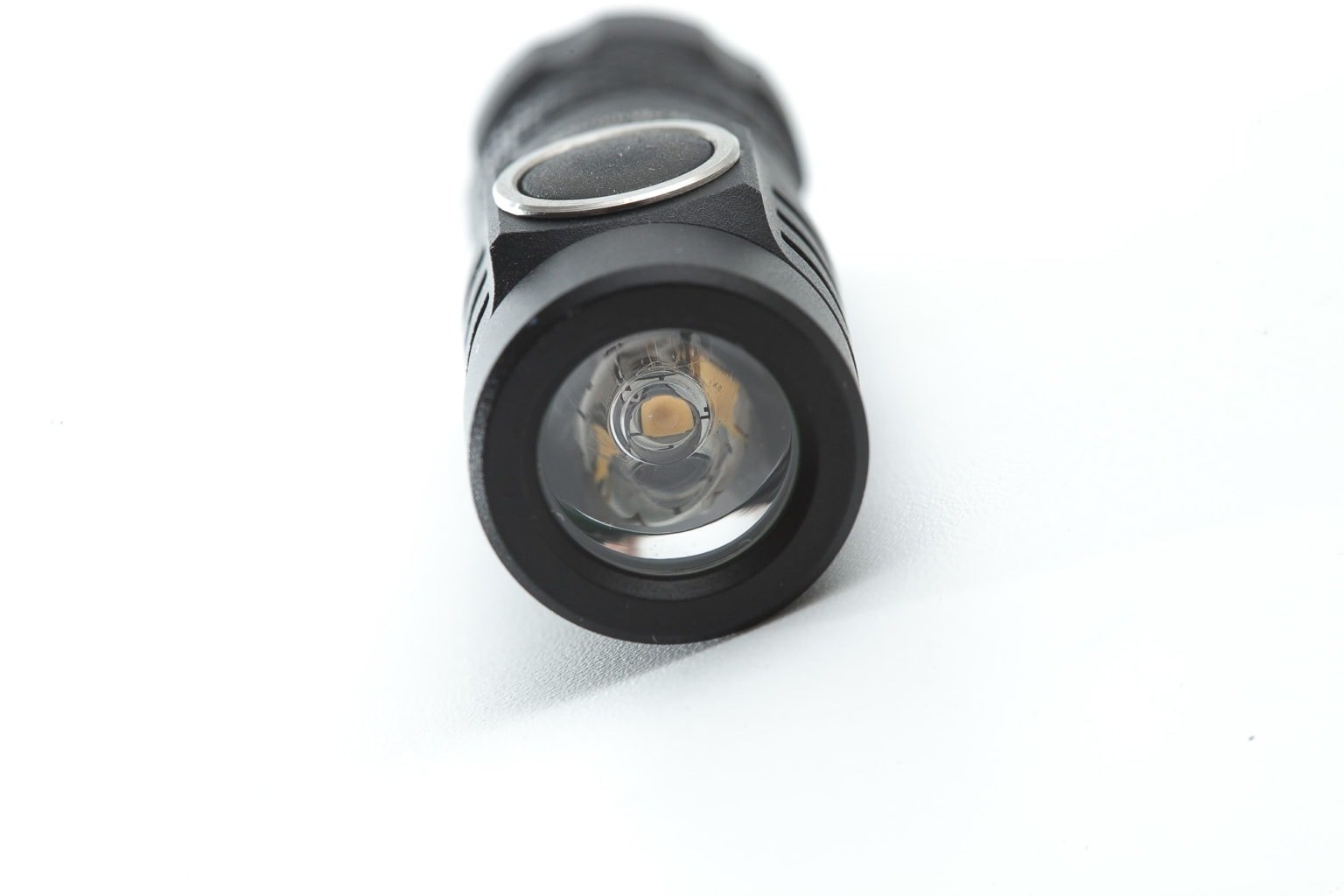 Lumintop Frog review | Tiny flashlight with side switch and 570 lumens ...