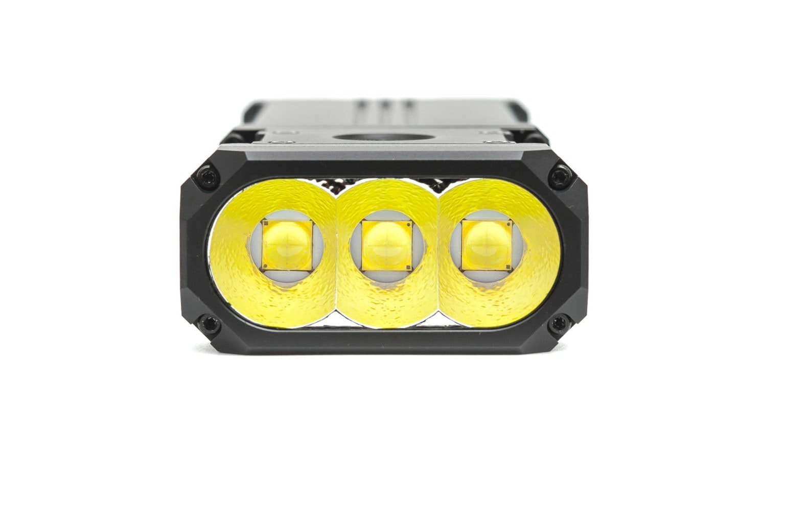 Wuben X-1 review | EDC with 2*21700 battery pack, and 10,000 lumens ...